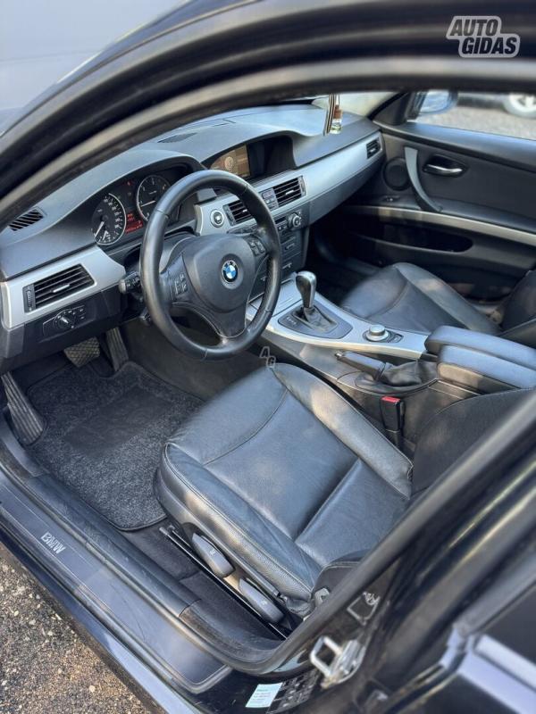 Black BMW 320 2007 in Vilnius, with an engine capacity of 2.00 L and mileage of 350 thousand km for 3950 €, photo 5 on AUTOMOTO.COM.LV
