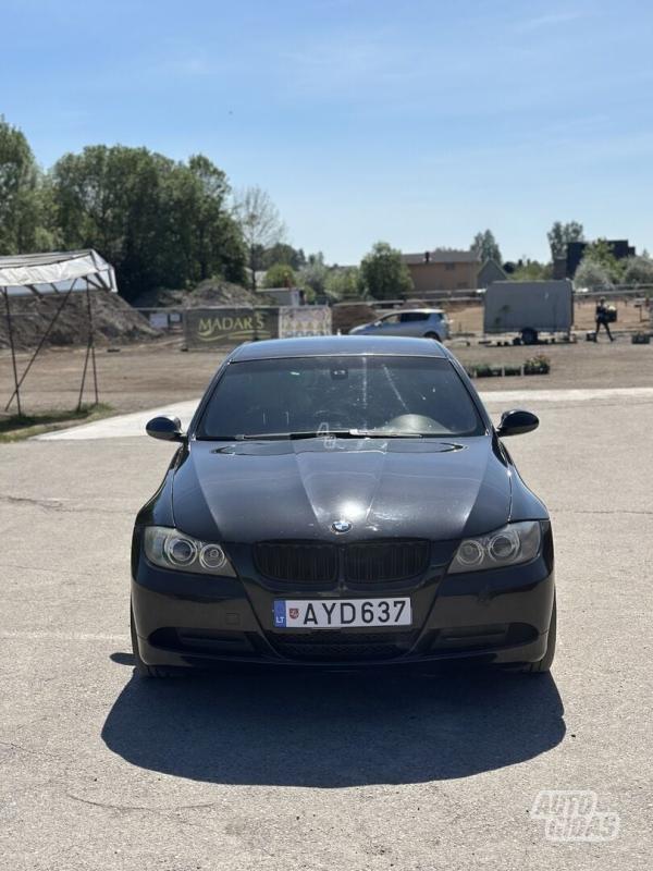 Black BMW 320 2007 in Klaipeda, with an engine capacity of 2.00 L and mileage of 430 thousand km for 3800 €, photo 4 on AUTOMOTO.COM.LV