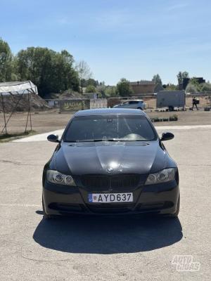 Black BMW 320 2007 in Klaipeda, with an engine capacity of 2.00 L and mileage of 430 thousand km for 3800 €, photo 5 on AUTOMOTO.COM.LV