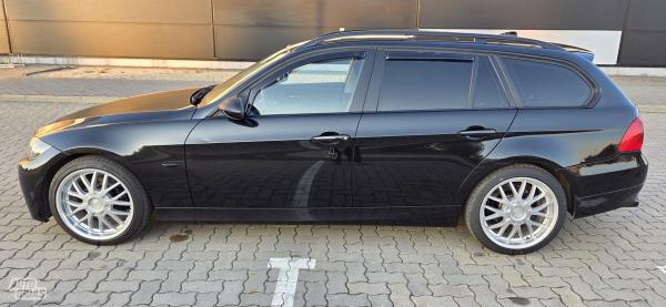 Melns BMW 320 2007 Kupiškis, ar dzinēja tilpumu 2.00 L un nobraukumu 330 tūkst. km par 3800 €, foto 3 vietnē AUTOMOTO.COM.LV