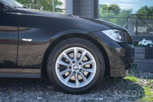 Melns BMW 320 2007 Liepāja, ar dzinēja tilpumu 2.00 L un nobraukumu 299 tūkst. km par 3950 €, foto 8 vietnē AUTOMOTO.COM.LV