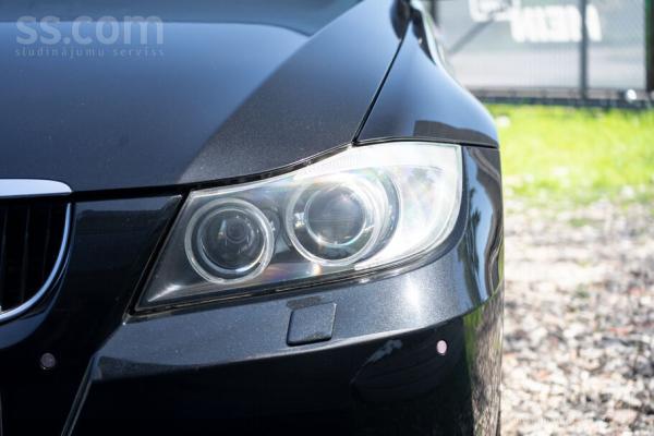 Black BMW 320 2007 in Liepaja, with an engine capacity of 2.00 L and mileage of 299 thousand km for 3950 €, photo 8 on AUTOMOTO.COM.LV