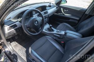 Melns BMW 320 2007 Liepāja, ar dzinēja tilpumu 2.00 L un nobraukumu 299 tūkst. km par 3950 €, foto 12 vietnē AUTOMOTO.COM.LV