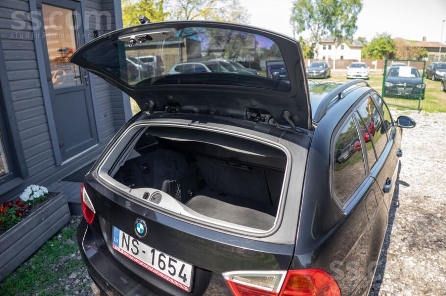 Melns BMW 320 2007 Liepāja, ar dzinēja tilpumu 2.00 L un nobraukumu 299 tūkst. km par 3950 €, foto 16 vietnē AUTOMOTO.COM.LV