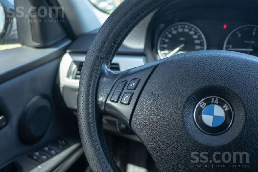 Melns BMW 320 2007 Liepāja, ar dzinēja tilpumu 2.00 L un nobraukumu 299 tūkst. km par 3950 €, foto 29 vietnē AUTOMOTO.COM.LV