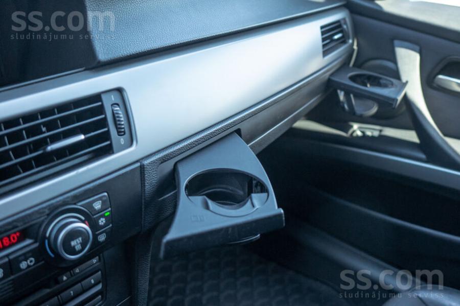Melns BMW 320 2007 Liepāja, ar dzinēja tilpumu 2.00 L un nobraukumu 299 tūkst. km par 3950 €, foto 31 vietnē AUTOMOTO.COM.LV