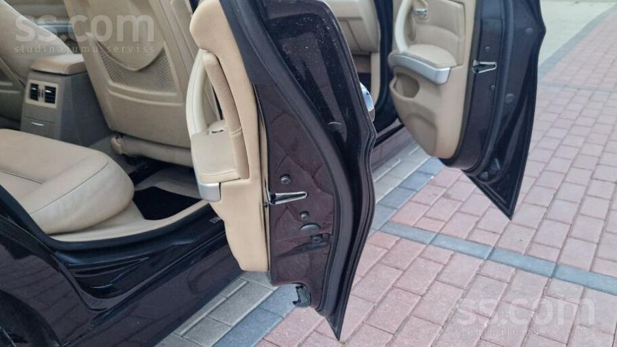 Melns BMW 320 2007 Jelgava, ar dzinēja tilpumu 2.00 L un nobraukumu 283 tūkst. km par 4150 €, foto 28 vietnē AUTOMOTO.COM.LV