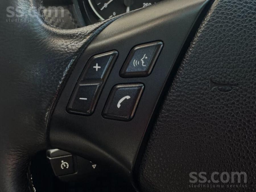 Black BMW 320 2007 in Liepaja, with an engine capacity of 2.00 L and mileage of 330 thousand km for 3950 €, photo 9 on AUTOMOTO.COM.LV