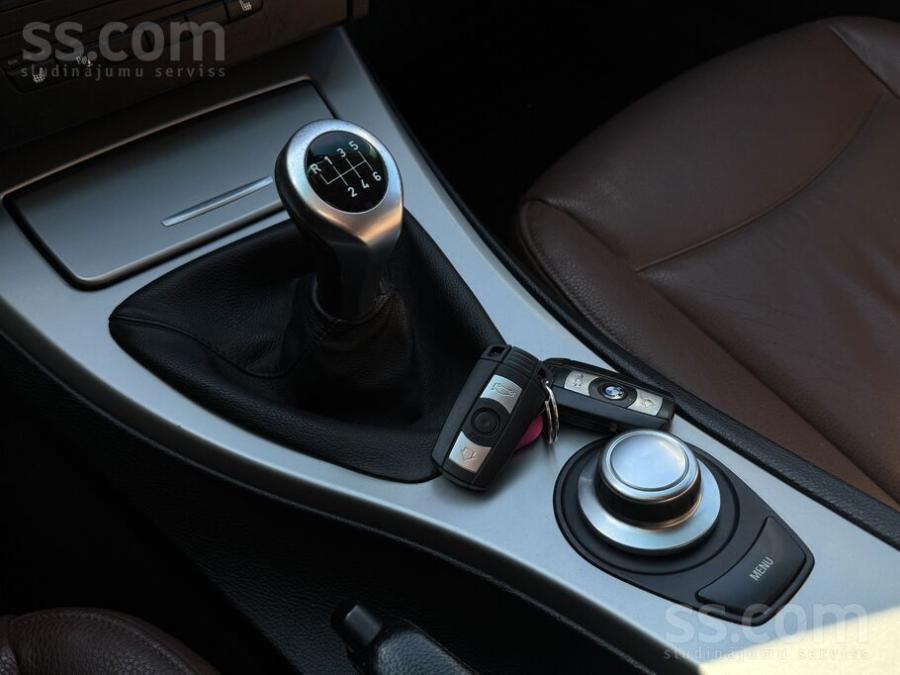 Black BMW 320 2007 in Liepaja, with an engine capacity of 2.00 L and mileage of 330 thousand km for 3950 €, photo 17 on AUTOMOTO.COM.LV
