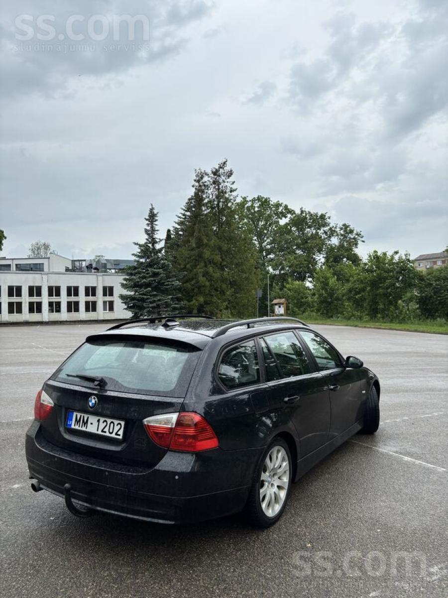 Melns BMW 320 2007 Aizkraukle, ar dzinēja tilpumu 2.00 L un nobraukumu 320 tūkst. km par 3700 €, foto 8 vietnē AUTOMOTO.COM.LV