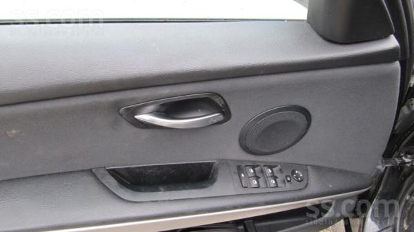 Melns BMW 320 2007 Rīga, ar dzinēja tilpumu 2.00 L un nobraukumu 295 tūkst. km par 1650 €, foto 3 vietnē AUTOMOTO.COM.LV