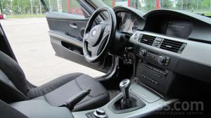 Melns BMW 320 2007 Rīga, ar dzinēja tilpumu 2.00 L un nobraukumu 295 tūkst. km par 1650 €, foto 8 vietnē AUTOMOTO.COM.LV