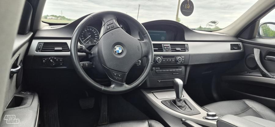 Melns BMW 320 2007 Kauņa, ar dzinēja tilpumu 2.00 L un nobraukumu 361 tūkst. km par 2600 €, foto 6 vietnē AUTOMOTO.COM.LV