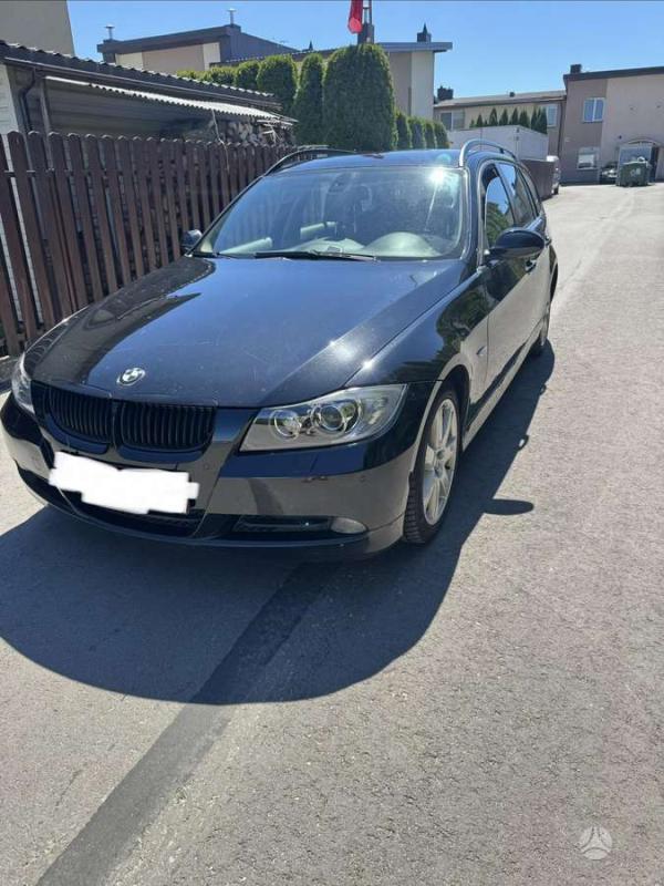Black BMW 320 2007 in Kaunas, with an engine capacity of 2.00 L and mileage of 450 thousand km for 2900 €, photo 1 on AUTOMOTO.COM.LV
