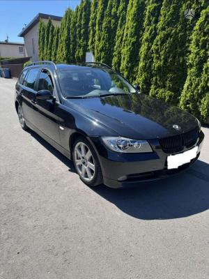 Black BMW 320 2007 in Kaunas, with an engine capacity of 2.00 L and mileage of 450 thousand km for 2900 €, photo 4 on AUTOMOTO.COM.LV