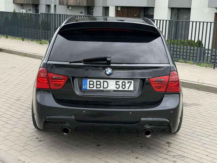 Black BMW 320 2007 in Vilnius, with an engine capacity of 2.00 L and mileage of 370 thousand km for 4500 €, photo 8 on AUTOMOTO.COM.LV