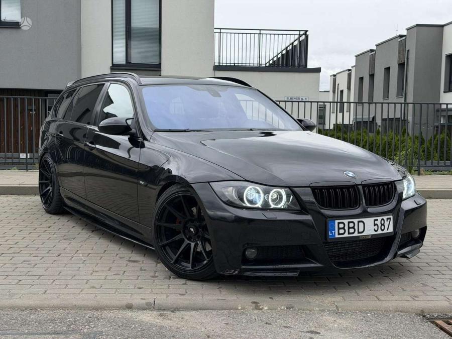 Black BMW 320 2007 in Vilnius, with an engine capacity of 2.00 L and mileage of 370 thousand km for 4500 €, photo 10 on AUTOMOTO.COM.LV