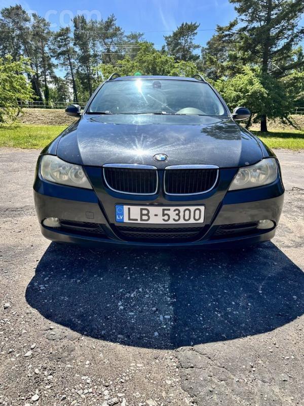 Black BMW 320 2007 in Jurmala, with an engine capacity of 2.00 L and mileage of 422 thousand km for 2500 €, photo 1 on AUTOMOTO.COM.LV