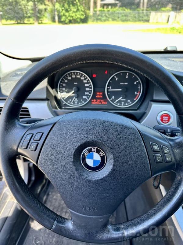 Black BMW 320 2007 in Jurmala, with an engine capacity of 2.00 L and mileage of 422 thousand km for 2500 €, photo 2 on AUTOMOTO.COM.LV