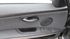 Melns BMW 320 2007 Rīga, ar dzinēja tilpumu 2.00 L un nobraukumu 295 tūkst. km par 1650 €, foto 4 vietnē AUTOMOTO.COM.LV