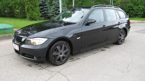Black BMW 320 2007 in Riga, with an engine capacity of 2.00 L and mileage of 295 thousand km for 1650 €, photo 8 on AUTOMOTO.COM.LV