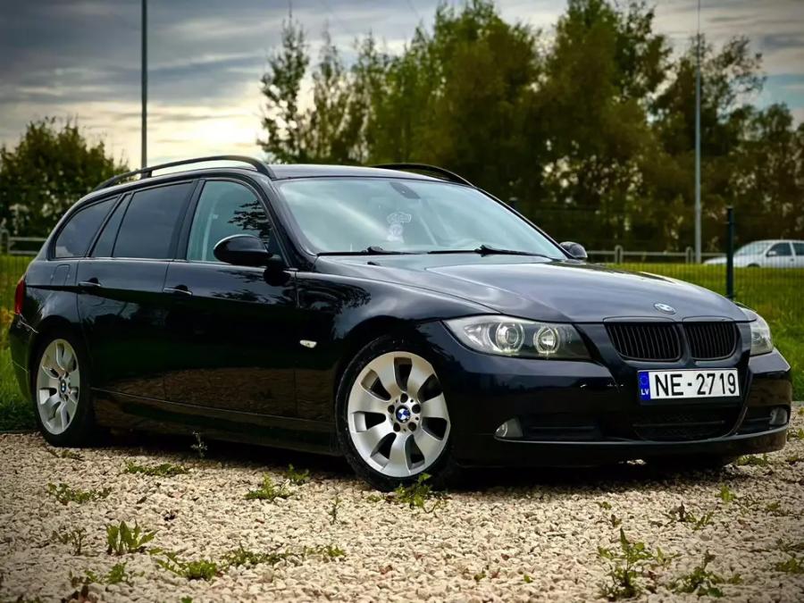 Melns BMW 320 2007 Jelgava, ar dzinēja tilpumu 2.00 L un nobraukumu 293 tūkst. km par 3800 €, foto 4 vietnē AUTOMOTO.COM.LV