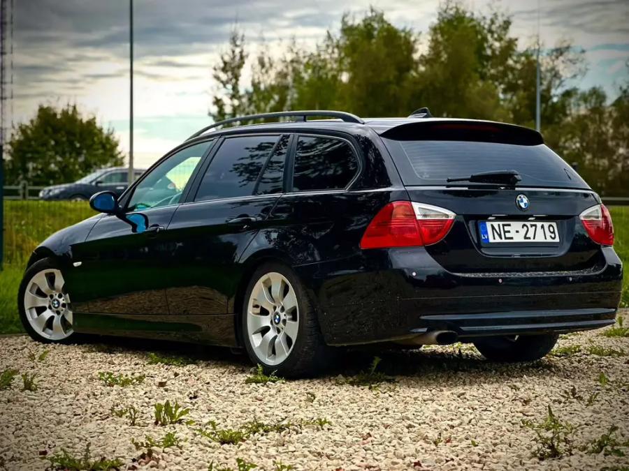 Melns BMW 320 2007 Jelgava, ar dzinēja tilpumu 2.00 L un nobraukumu 293 tūkst. km par 3800 €, foto 7 vietnē AUTOMOTO.COM.LV