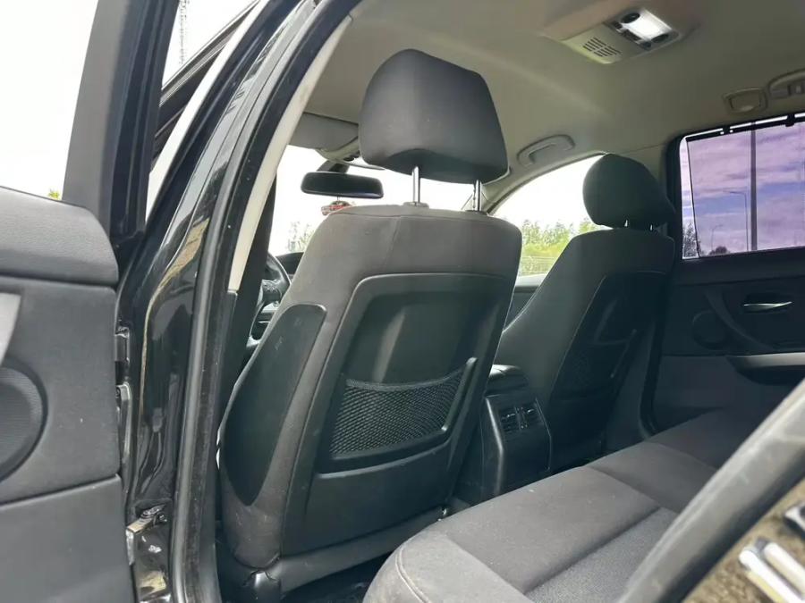 Melns BMW 320 2007 Jelgava, ar dzinēja tilpumu 2.00 L un nobraukumu 293 tūkst. km par 3800 €, foto 15 vietnē AUTOMOTO.COM.LV