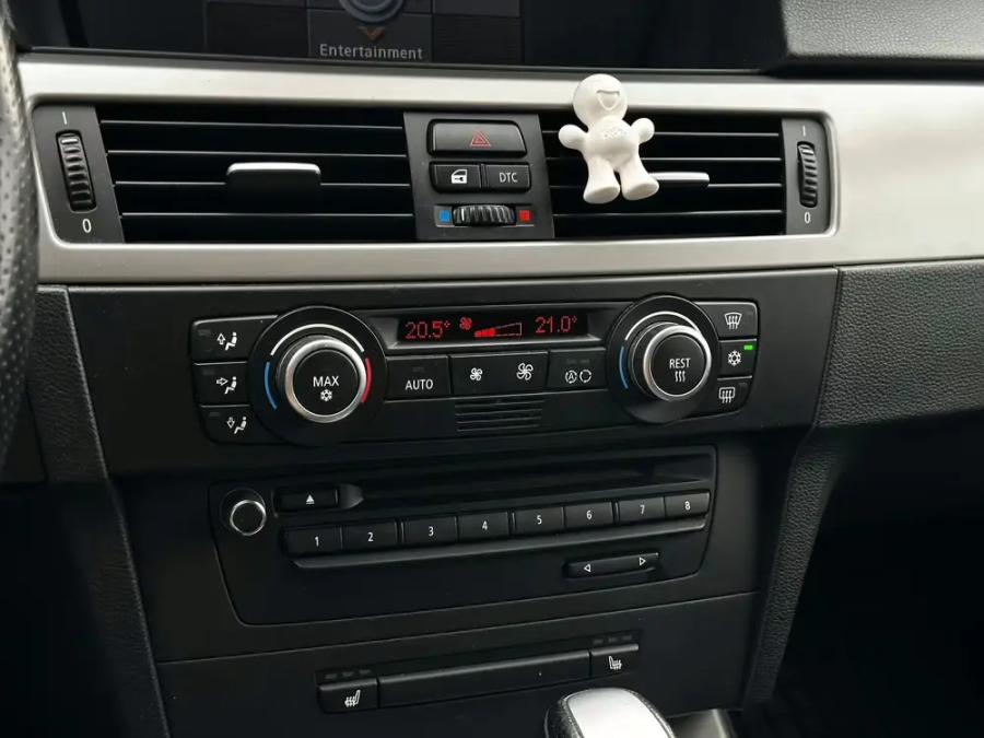 Melns BMW 320 2007 Jelgava, ar dzinēja tilpumu 2.00 L un nobraukumu 293 tūkst. km par 3800 €, foto 24 vietnē AUTOMOTO.COM.LV