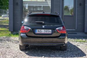Melns BMW 320 2007 Liepāja, ar dzinēja tilpumu 2.00 L un nobraukumu 299 tūkst. km par 3950 €, foto 4 vietnē AUTOMOTO.COM.LV