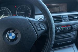 Melns BMW 320 2007 Liepāja, ar dzinēja tilpumu 2.00 L un nobraukumu 299 tūkst. km par 3950 €, foto 30 vietnē AUTOMOTO.COM.LV