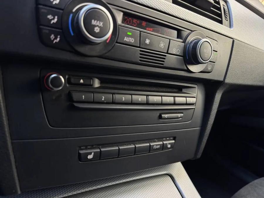 Black BMW 320 2007 in Riga, with an engine capacity of 2.00 L and mileage of 339 thousand km for 4990 €, photo 15 on AUTOMOTO.COM.LV