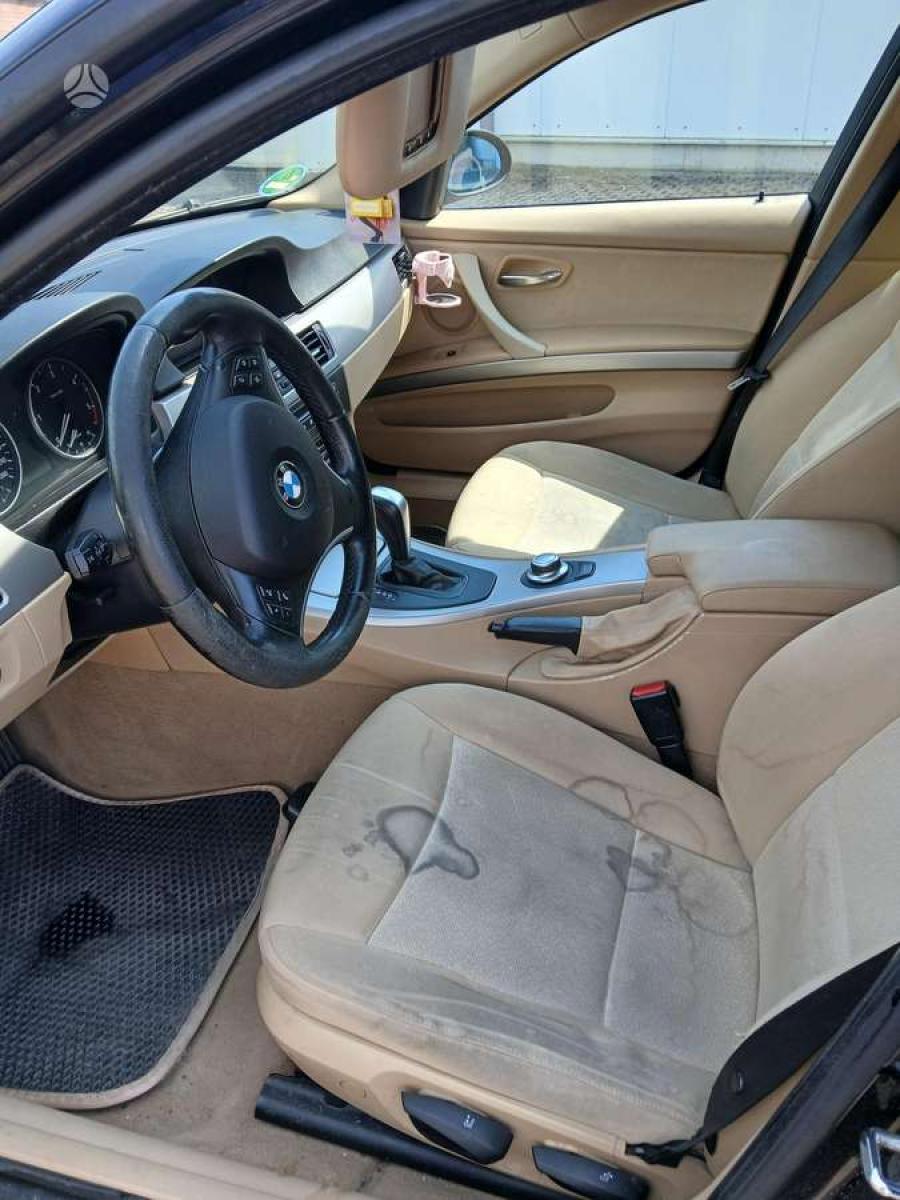 Black BMW 320 2007 in Kaunas, with an engine capacity of 2.00 L and mileage of 356 thousand km for 2500 €, photo 8 on AUTOMOTO.COM.LV