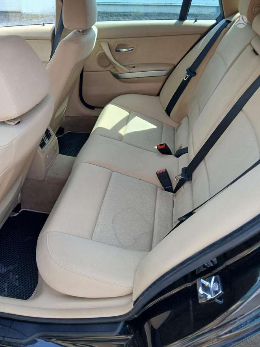 Black BMW 320 2007 in Kaunas, with an engine capacity of 2.00 L and mileage of 356 thousand km for 2500 €, photo 10 on AUTOMOTO.COM.LV