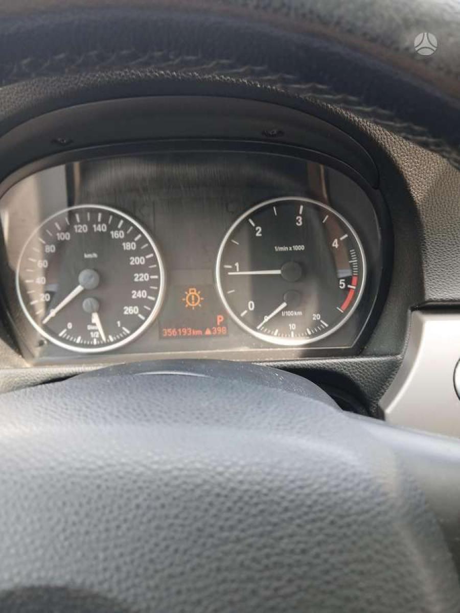 Black BMW 320 2007 in Kaunas, with an engine capacity of 2.00 L and mileage of 356 thousand km for 2500 €, photo 16 on AUTOMOTO.COM.LV