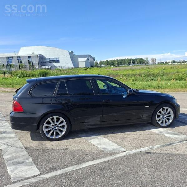 Black BMW 320 2007 in Riga, with an engine capacity of 2.00 L and mileage of 411 thousand km for 3000 €, photo 10 on AUTOMOTO.COM.LV