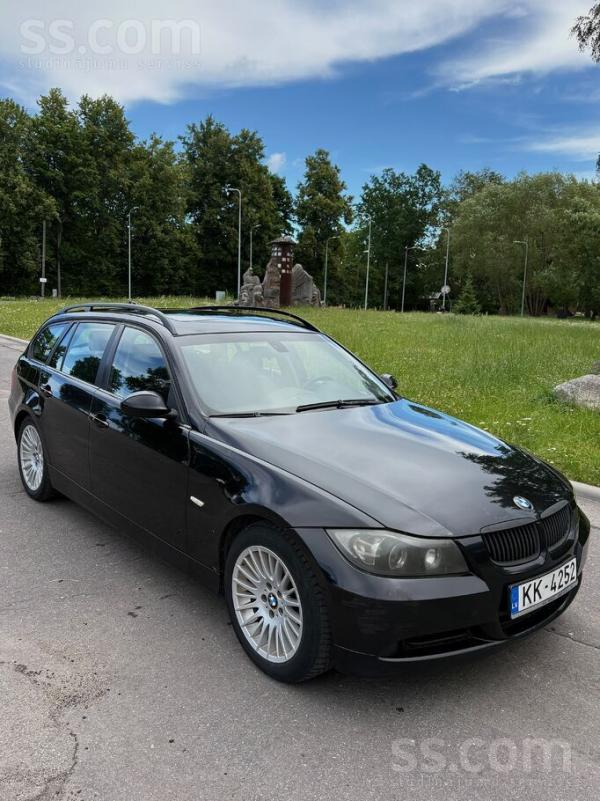 Black BMW 320 2007 in Riga, with an engine capacity of 2.00 L and mileage of 474 thousand km for 3450 €, photo 3 on AUTOMOTO.COM.LV