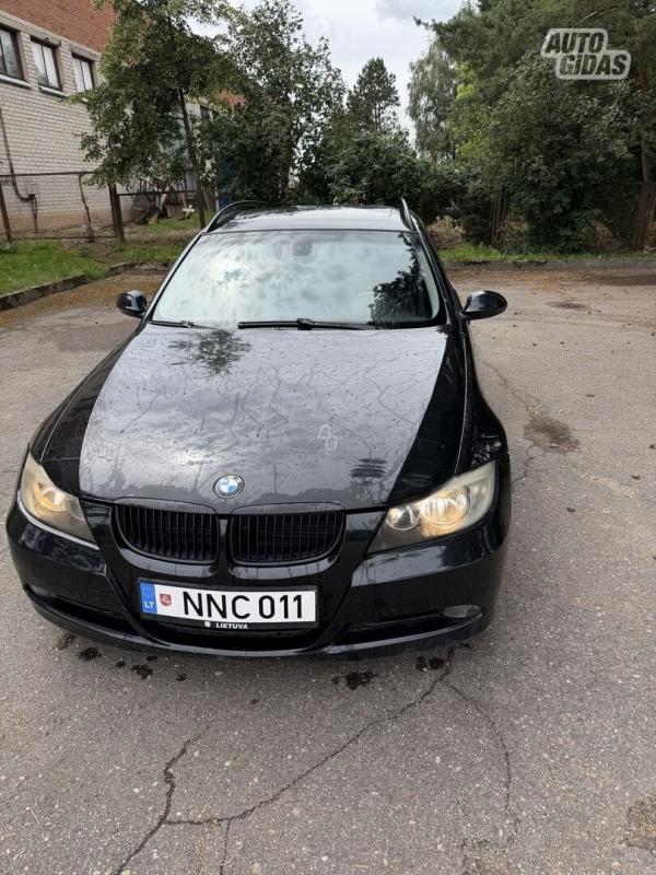 Black BMW 320 2007 in Ariogala, with an engine capacity of 2.00 L and mileage of 362 thousand km for 2800 €, photo 1 on AUTOMOTO.COM.LV