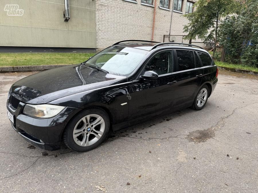 Black BMW 320 2007 in Ariogala, with an engine capacity of 2.00 L and mileage of 362 thousand km for 2800 €, photo 3 on AUTOMOTO.COM.LV