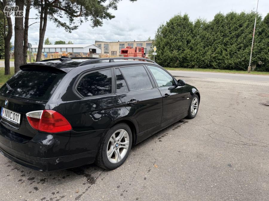 Black BMW 320 2007 in Ariogala, with an engine capacity of 2.00 L and mileage of 362 thousand km for 2800 €, photo 5 on AUTOMOTO.COM.LV