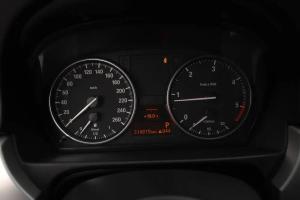 Black BMW 320 2007 in Jelgava, with an engine capacity of 2.00 L and mileage of 310 thousand km for 4800 €, photo 12 on AUTOMOTO.COM.LV