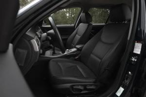Black BMW 320 2007 in Jelgava, with an engine capacity of 2.00 L and mileage of 310 thousand km for 4800 €, photo 15 on AUTOMOTO.COM.LV