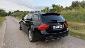 Black BMW 320 2007 in Pasvalys, with an engine capacity of 2.00 L and mileage of 275 thousand km for 3900 €, photo 5 on AUTOMOTO.COM.LV