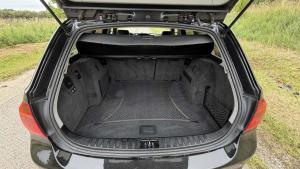 Black BMW 320 2007 in Pasvalys, with an engine capacity of 2.00 L and mileage of 275 thousand km for 3900 €, photo 17 on AUTOMOTO.COM.LV