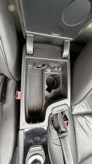 Black BMW 320 2007 in Pasvalys, with an engine capacity of 2.00 L and mileage of 275 thousand km for 3900 €, photo 19 on AUTOMOTO.COM.LV