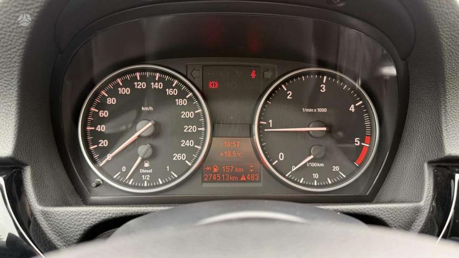 Black BMW 320 2007 in Pasvalys, with an engine capacity of 2.00 L and mileage of 275 thousand km for 3900 €, photo 23 on AUTOMOTO.COM.LV