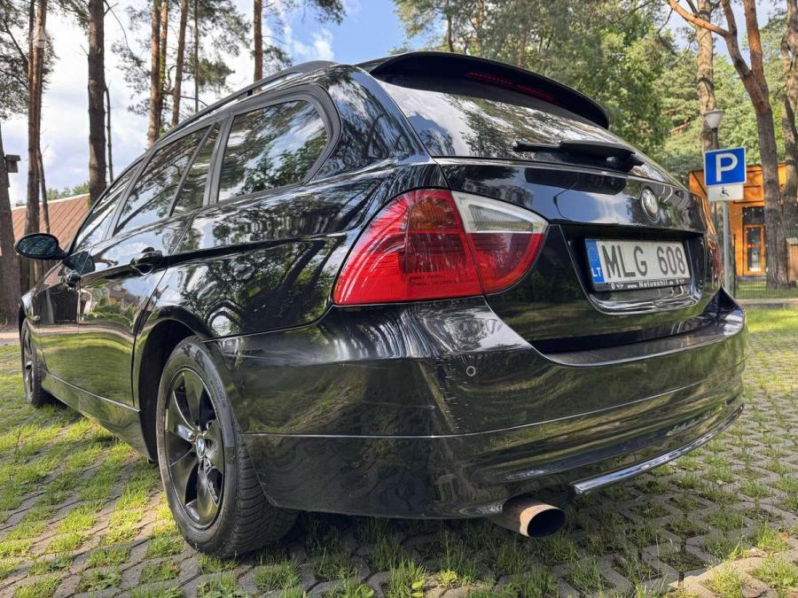 Melns BMW 320 2007 Kauņa, ar dzinēja tilpumu 2.00 L un nobraukumu 350 tūkst. km par 2950 €, foto 17 vietnē AUTOMOTO.COM.LV