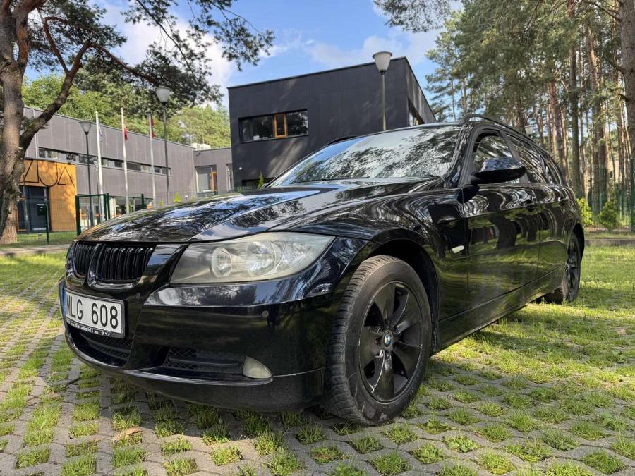 Melns BMW 320 2007 Kauņa, ar dzinēja tilpumu 2.00 L un nobraukumu 350 tūkst. km par 2950 €, foto 20 vietnē AUTOMOTO.COM.LV