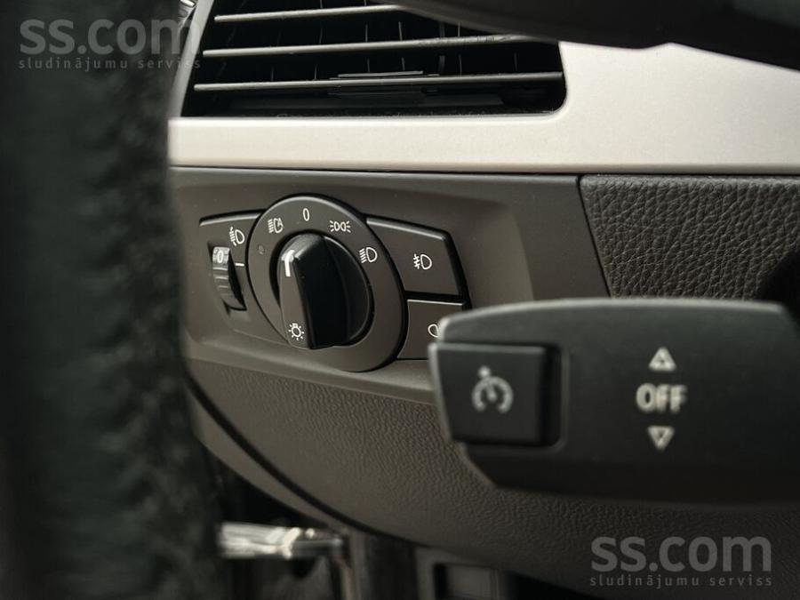 Melns BMW 320 2007 Cēsis, ar dzinēja tilpumu 2.00 L un nobraukumu 230 tūkst. km par 3550 €, foto 14 vietnē AUTOMOTO.COM.LV