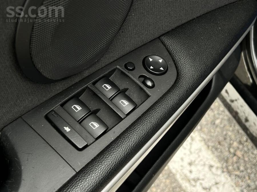 Melns BMW 320 2007 Cēsis, ar dzinēja tilpumu 2.00 L un nobraukumu 230 tūkst. km par 3550 €, foto 16 vietnē AUTOMOTO.COM.LV